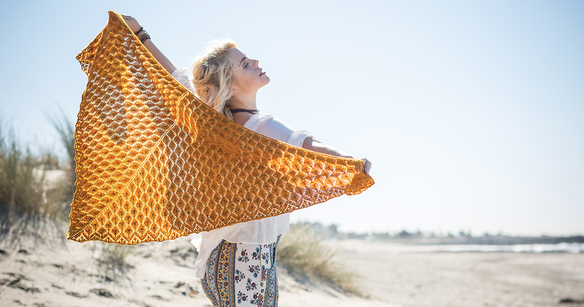 Symmetrical Triangle Shawls Explained | Knitting | Interweave