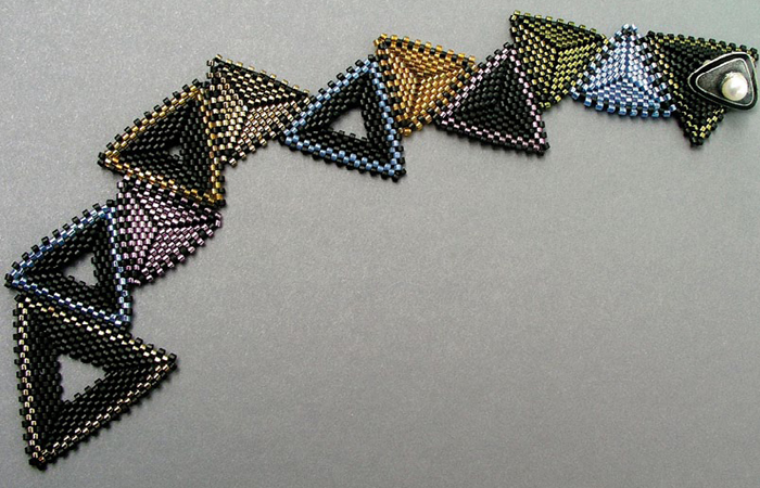 Bead Weaving: Amazing and Free Bead-Weaving Projects and Tutorials ...